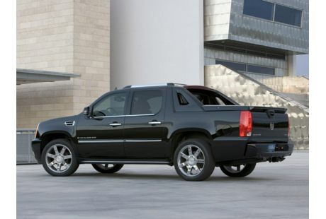 2010 Cadillac Escalade EXT MPG, Price, Reviews & Photos | NewCars.com