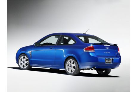 2010 Ford Focus MPG, Price, Reviews & Photos | NewCars.com