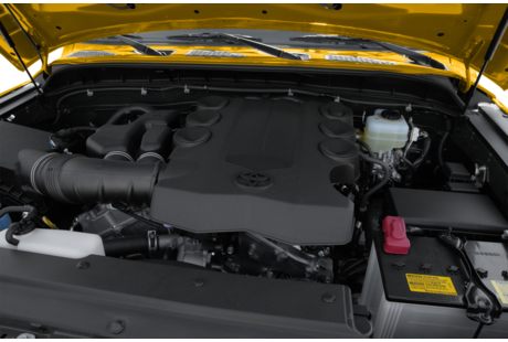 2010 Toyota FJ Cruiser MPG, Price, Reviews & Photos | NewCars.com