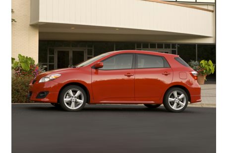 2010 Toyota Matrix MPG, Price, Reviews & Photos | NewCars.com