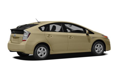 2010 Toyota Prius MPG, Price, Reviews & Photos | NewCars.com