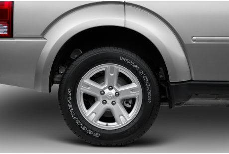 2011 Dodge Nitro MPG, Price, Reviews & Photos | NewCars.com