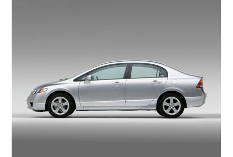 2011 Honda Civic MPG, Price, Reviews & Photos | NewCars.com