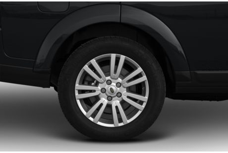 2011 Land Rover LR4 MPG, Price, Reviews & Photos | NewCars.com