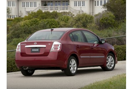 2012 Nissan Sentra MPG, Price, Reviews & Photos | NewCars.com