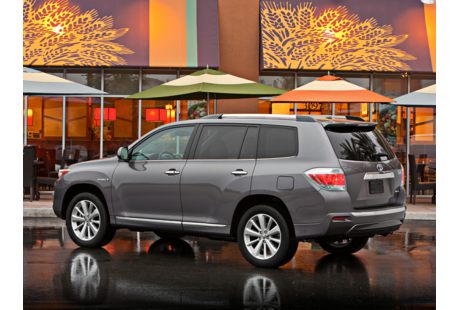 2012 Toyota Highlander Hybrid MPG, Price, Reviews & Photos | NewCars.com