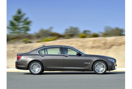 2013 BMW 740 MPG, Price, Reviews & Photos | NewCars.com