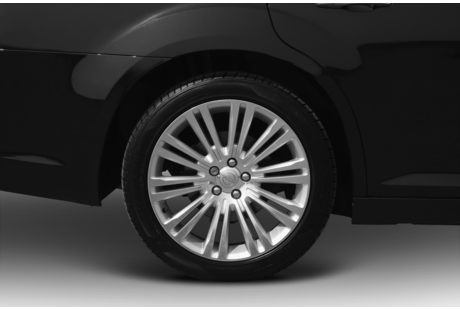 2013 Chrysler 300 MPG, Price, Reviews & Photos | NewCars.com