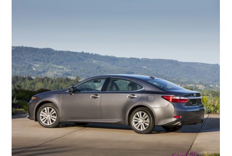2013 Lexus ES 350 MPG, Price, Reviews & Photos | NewCars.com