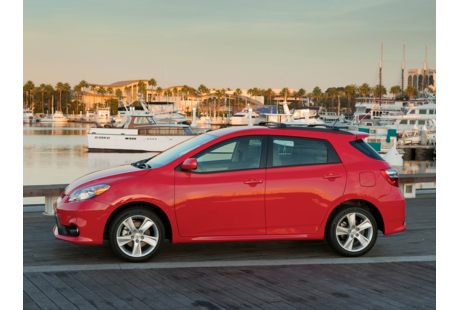 2013 Toyota Matrix MPG, Price, Reviews & Photos | NewCars.com