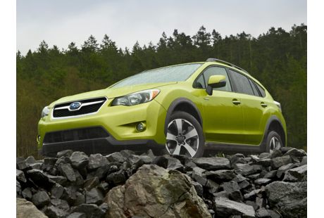 2014 Subaru XV Crosstrek Hybrid MPG, Price, Reviews & Photos | NewCars.com