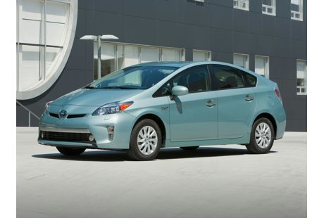 2014 Toyota Prius Plug-in MPG, Price, Reviews & Photos | NewCars.com