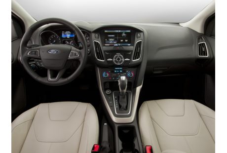 2015 Ford Focus MPG, Price, Reviews & Photos | NewCars.com