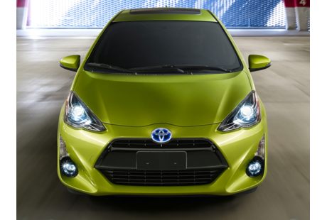 2016 Toyota Prius c MPG, Price, Reviews & Photos | NewCars.com