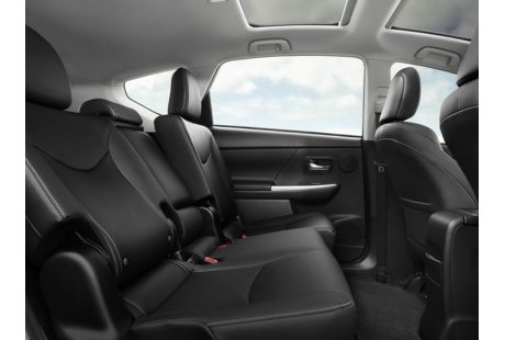 2017 Toyota Prius v MPG, Price, Reviews & Photos | NewCars.com